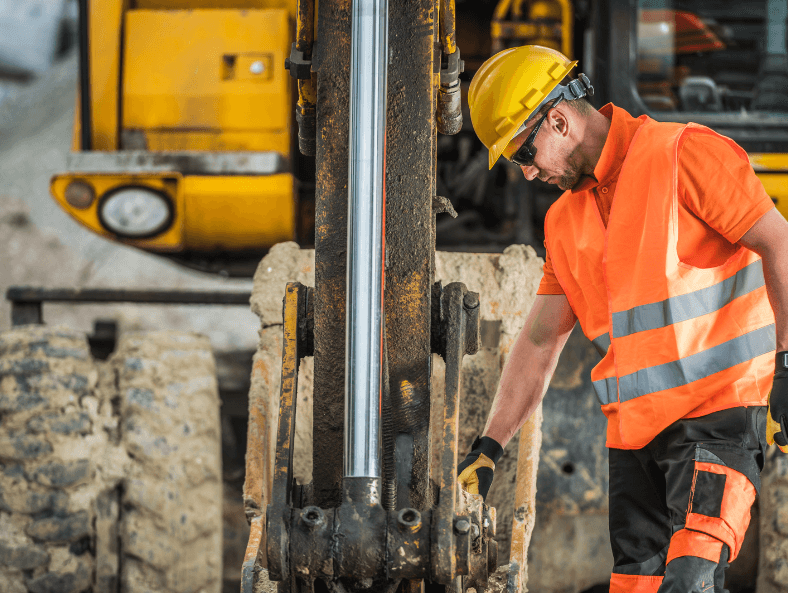 How to Diagnose a Bad Hydraulic Pump in Excavators: Repair vs Replace Guide