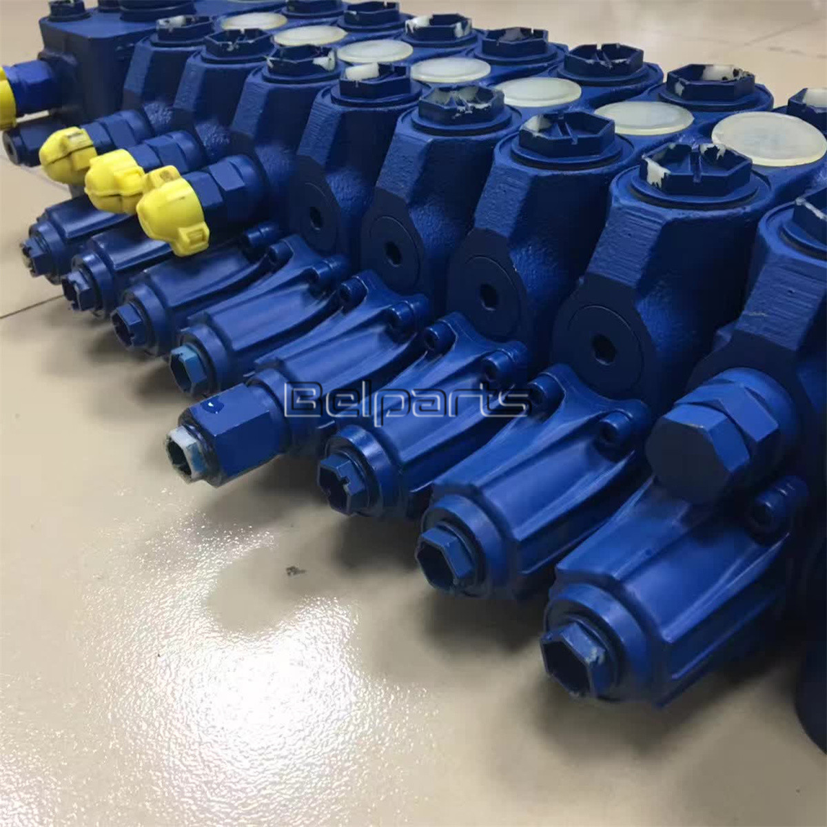 Excavator DX75 DH75 Main Control Valve For Doosan Daewoo 420-00357A 420 ...
